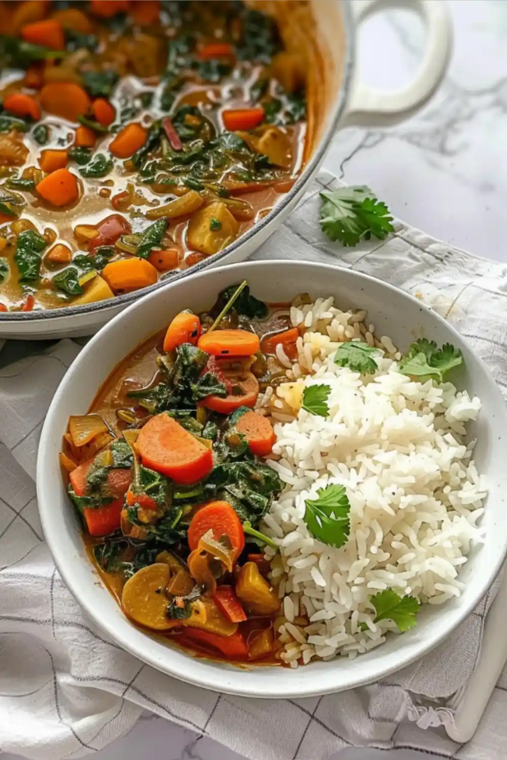 Easy Vegan One-Pot Vegetable Red Curry Recipe (Ready in 30 Minutes ...