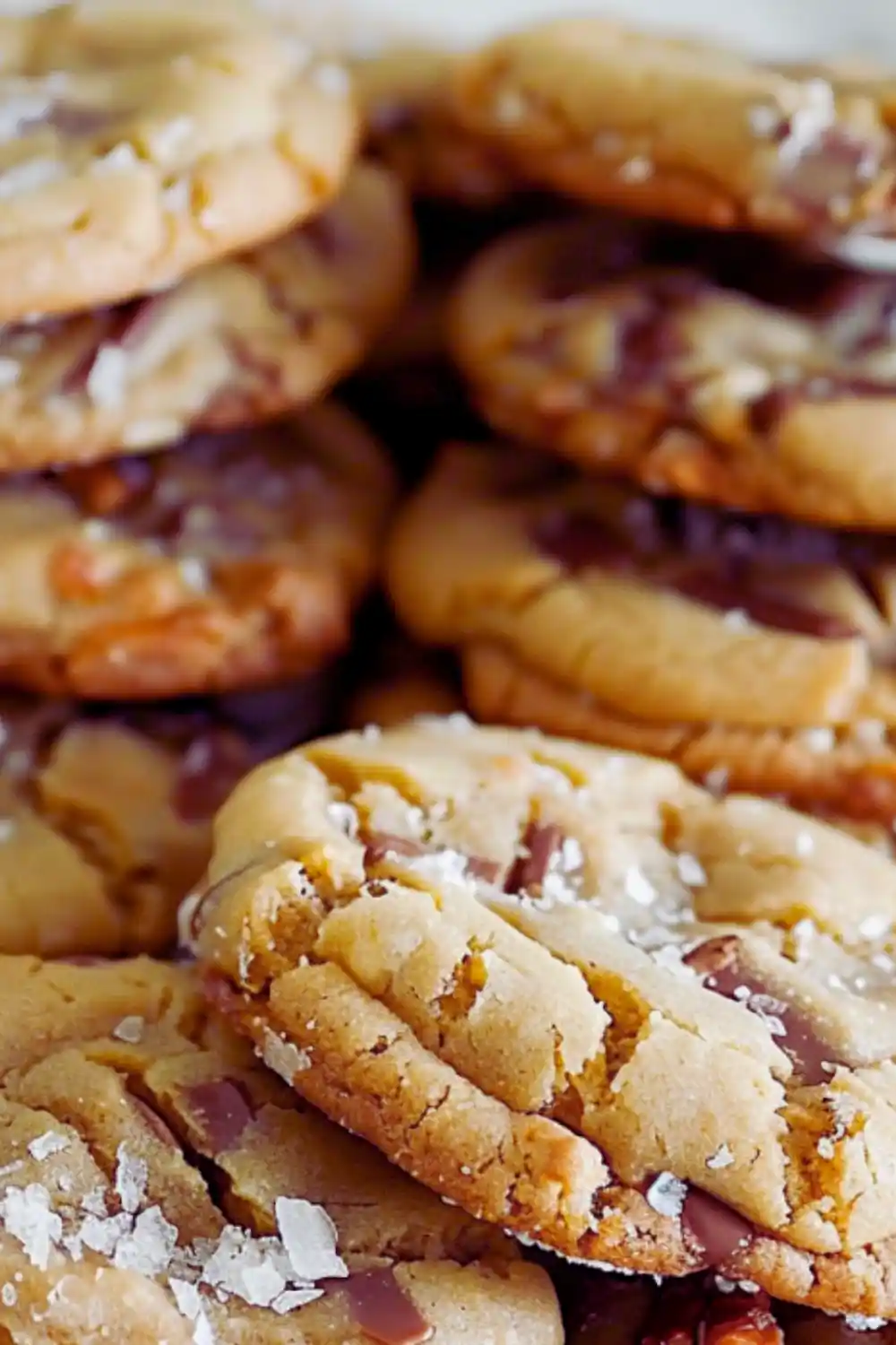 Sea Salt Toffee Crumbl Cookies - ZEST & YUM
